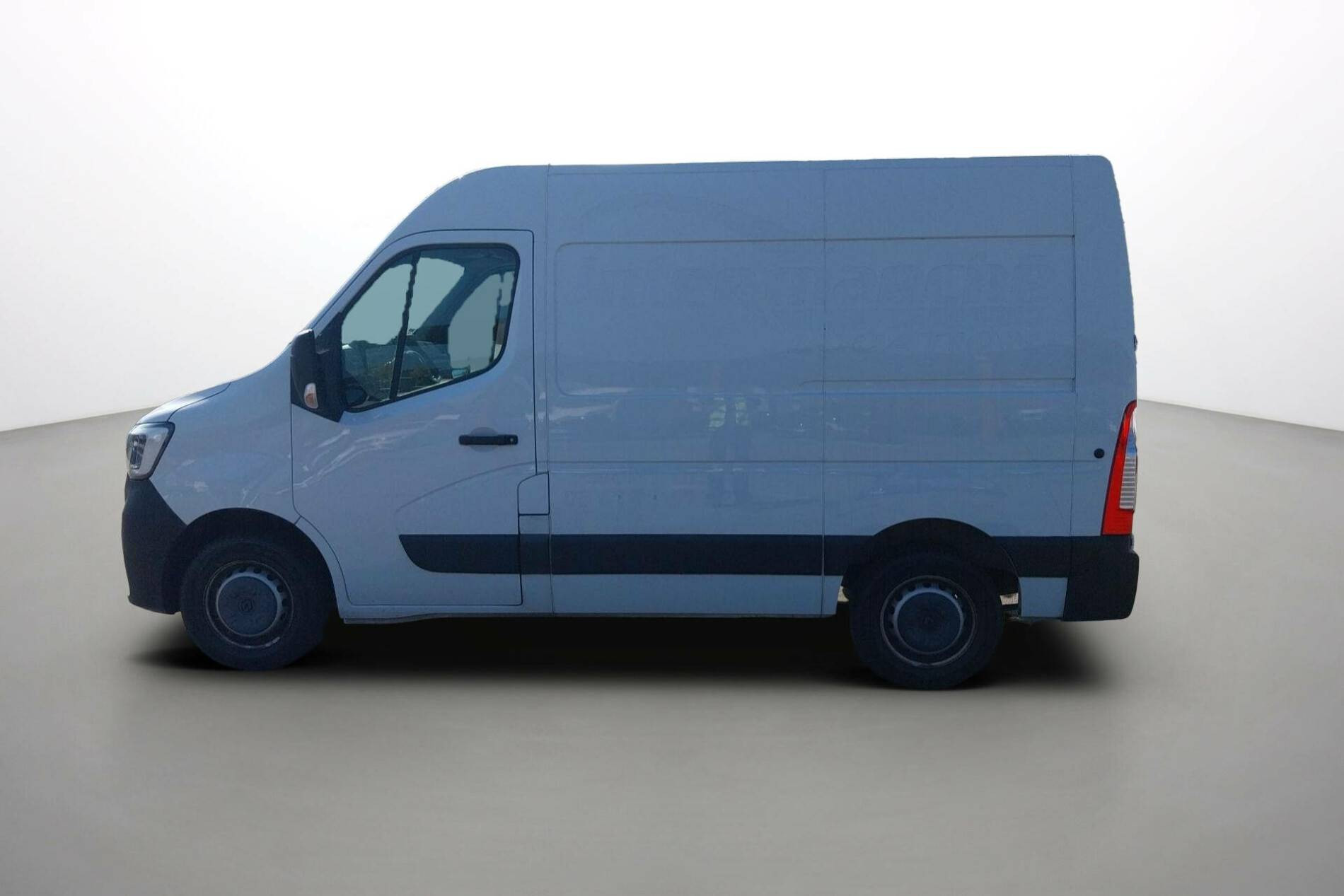 RENAULT Master Fourgon MASTER FGN TRAC F3300 L1H2 BLUE DCI 135 Diesel ...
