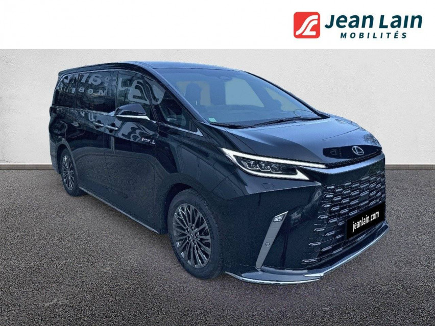 LEXUS LM 350h 4WD 7 places Executive faible km de 2023 avec 7500 kms en vente à 129990